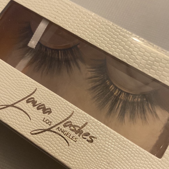 Lavaa Lashes | Makeup | New Lavaa Lashes Los Angeles | Poshmark